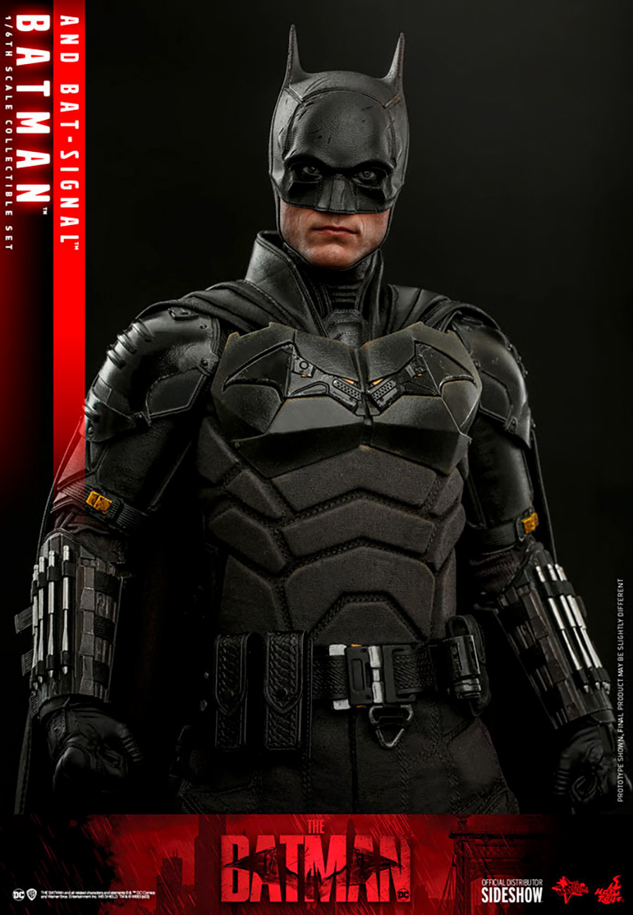 Batman And Bat-Signal Set Sixth Scale Action Figure - Midtown Comics